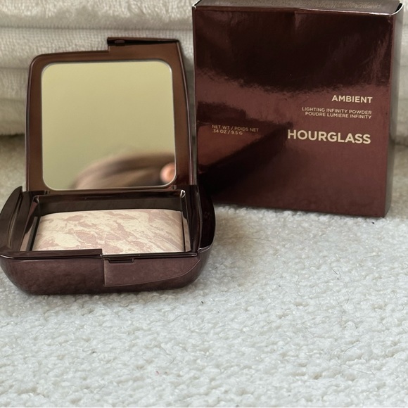 Hourglass | Makeup | Hourglass Lightening Infinity Pressed Powder Brand ...